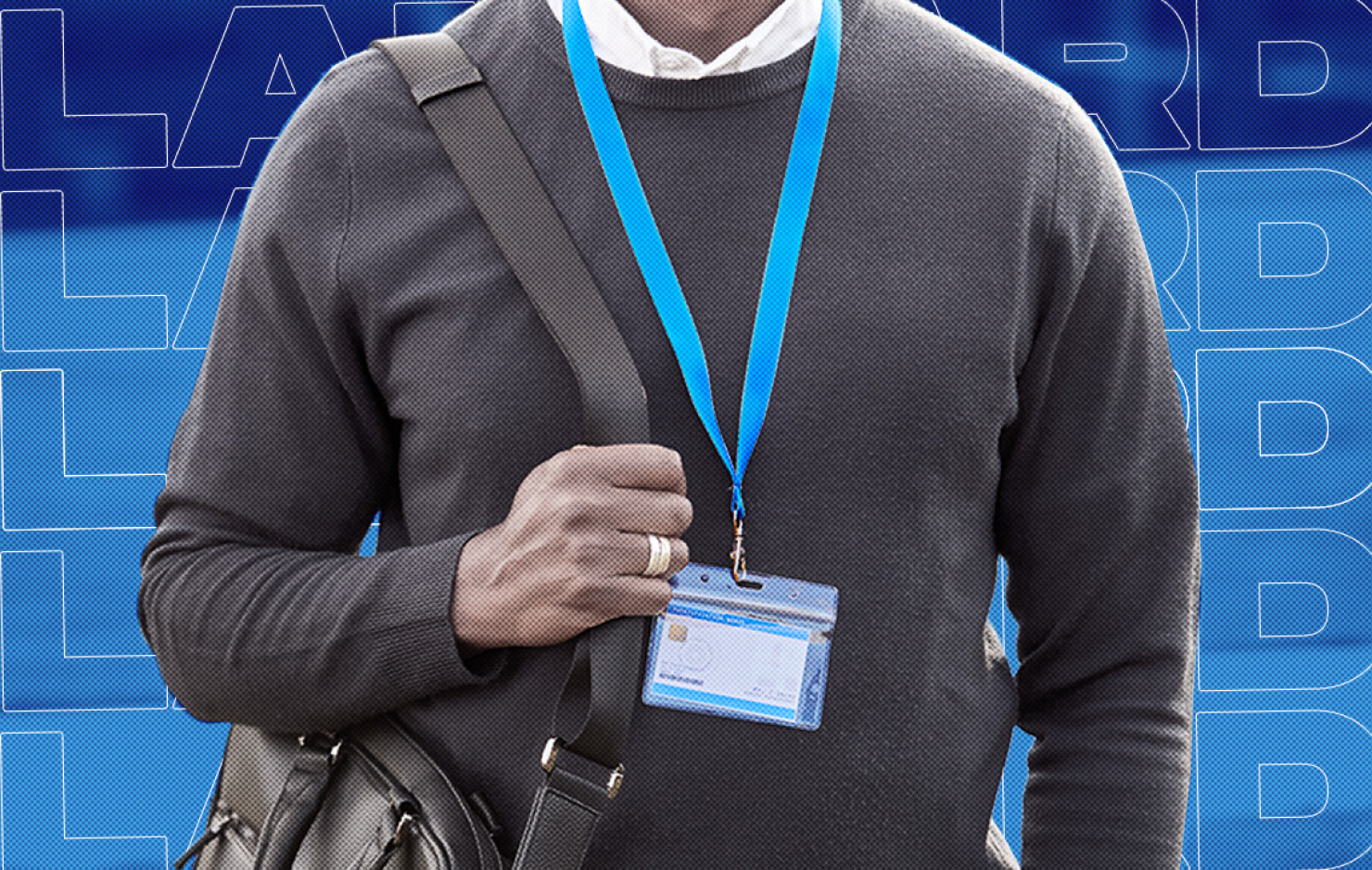 PAKAI LANYARD DI TRANSPORTASI UMUM, APA PENTINGNYA SIH?