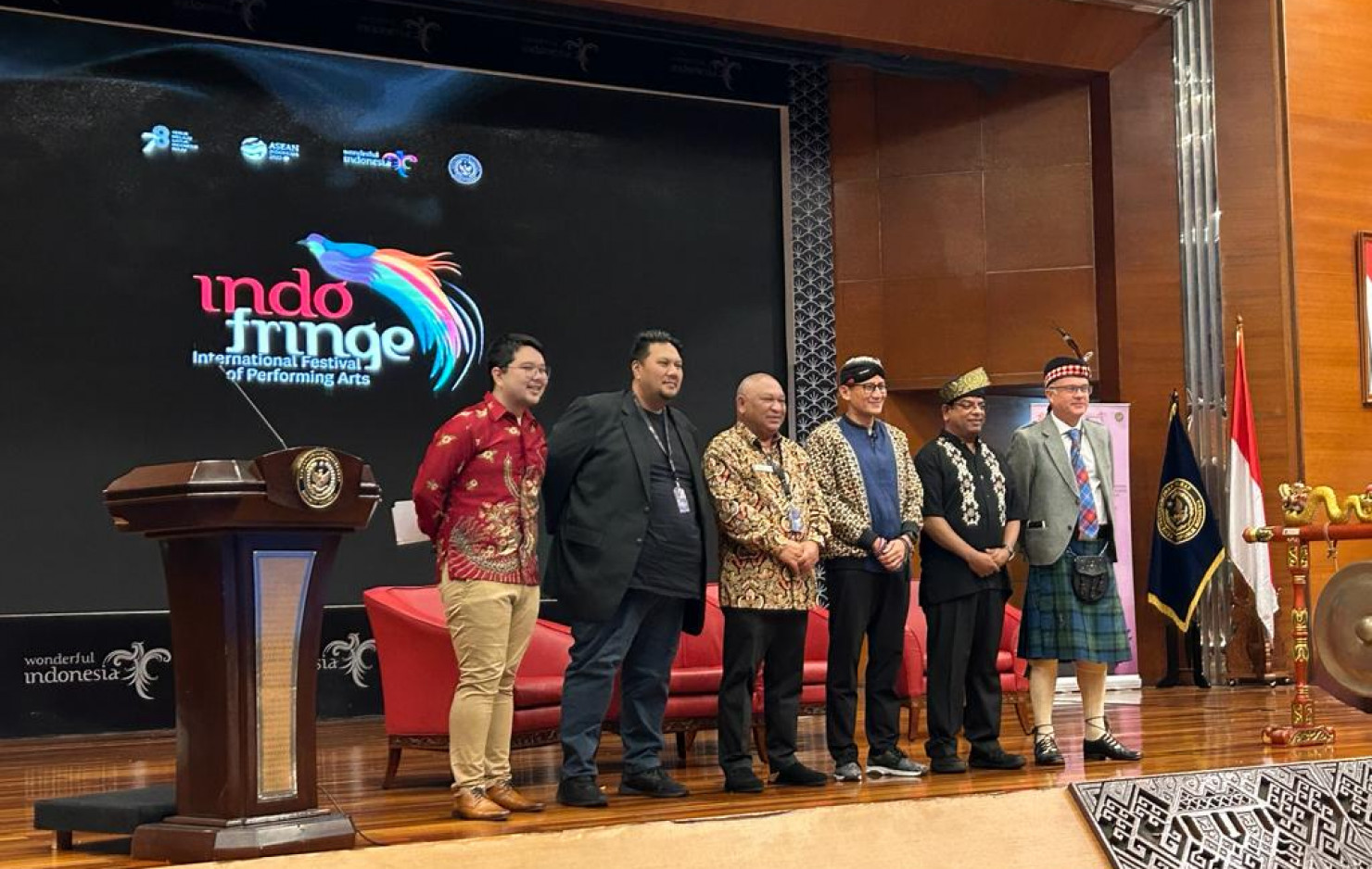 SIAP-SIAP! INDOFRINGE AKAN JADI FESTIVAL SENI TERBESAR DI INDONESIA ...