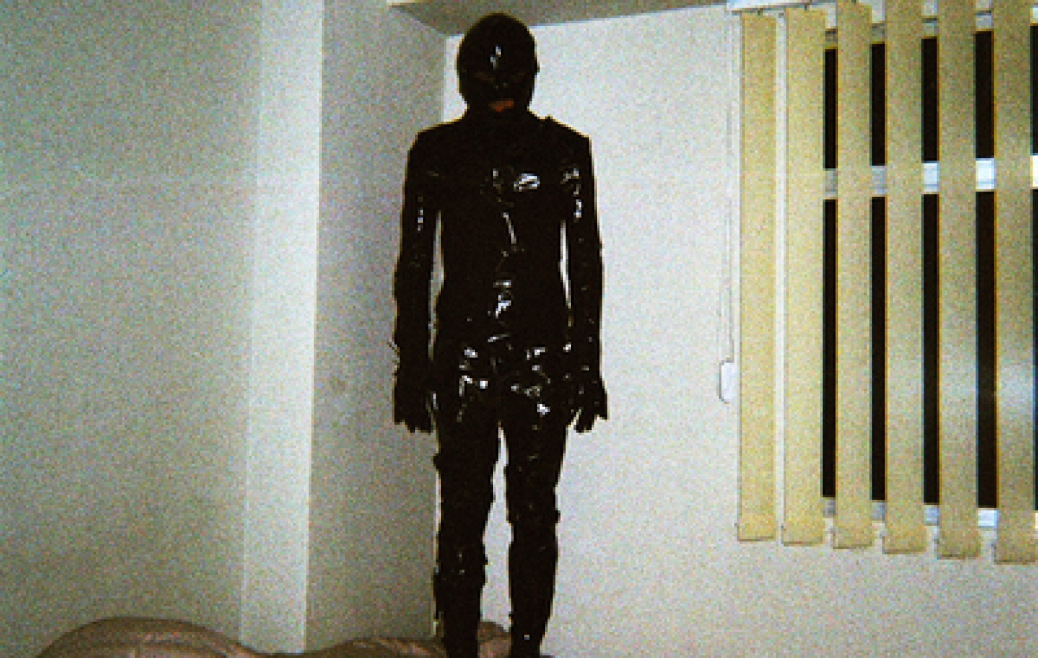 HARUM MANIS, BAROQUE POP PERPADUAN MELANKOLIA DAN ROMANTIK