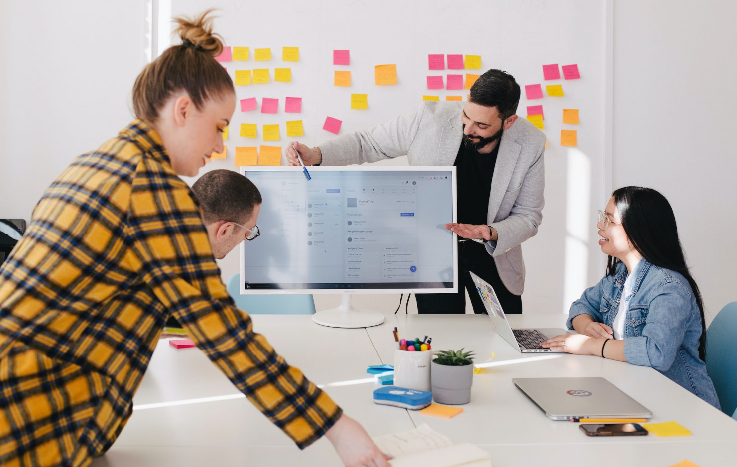 POIN-POIN PENTING AGAR PRESENTASI PRODUKMU LEBIH KOMUNIKATIF